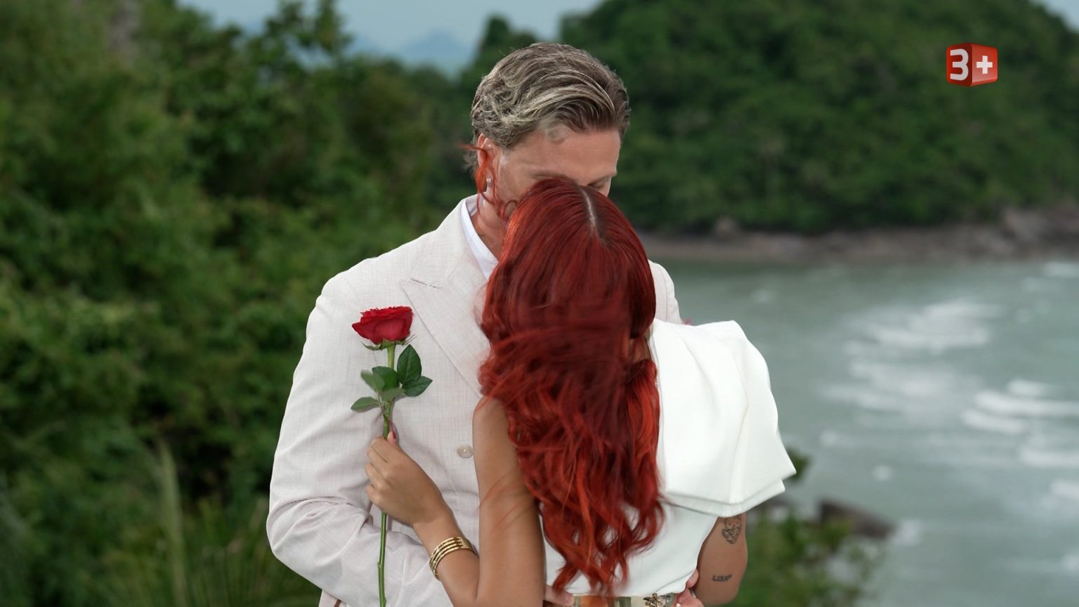 (Bilder) Bachelor Schweiz 2025 - Grosses Finale am Montag: Cati erhält ...